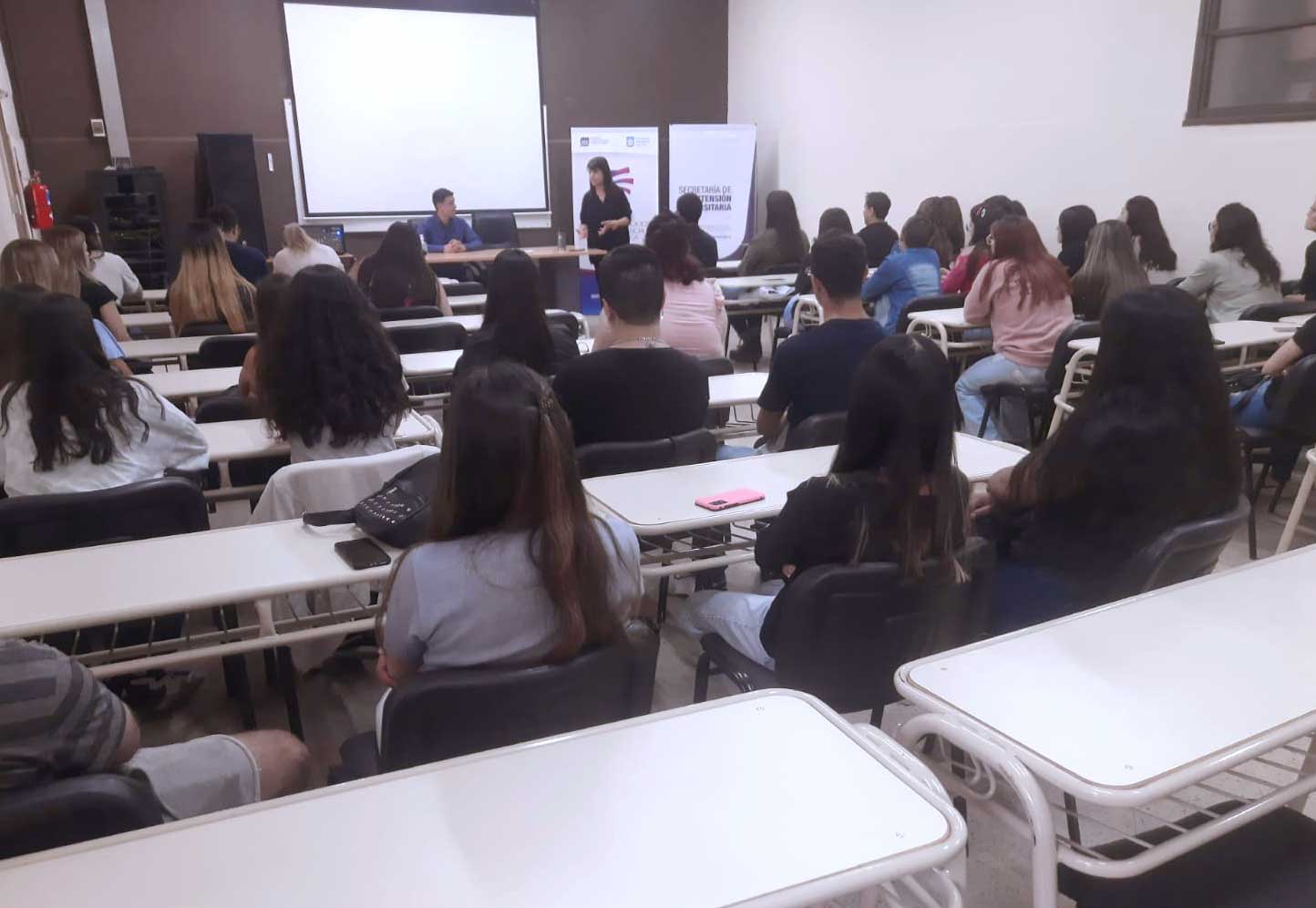 Estudiantes de la Tecnicatura Universitaria en Gestión Financiera ...